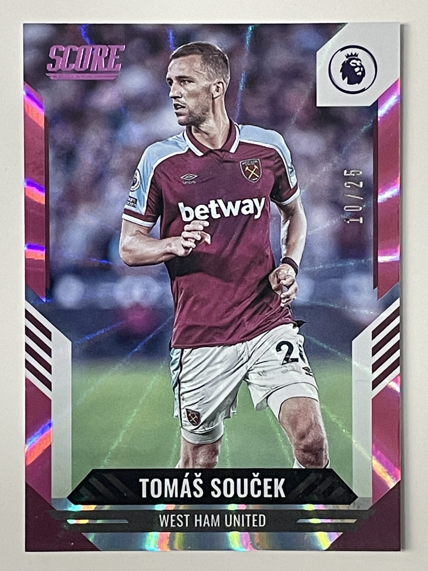 Base Pink Laser Parallel 145 Tomas Soucek West Ham Panini Premier Leag ...