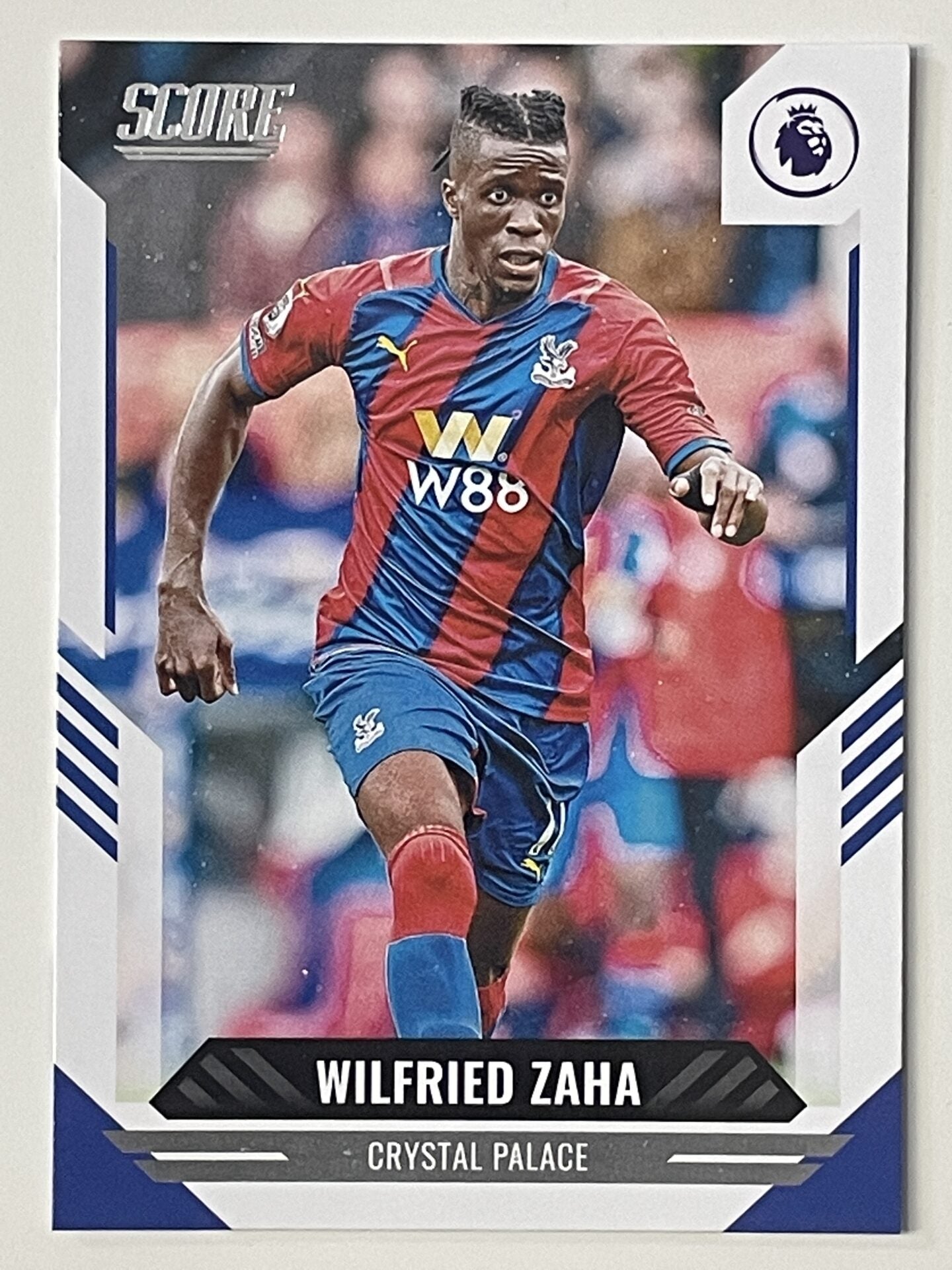 Base 179 Wilfried Zaha Crystal Palace Panini Premier League Score 2021 ...